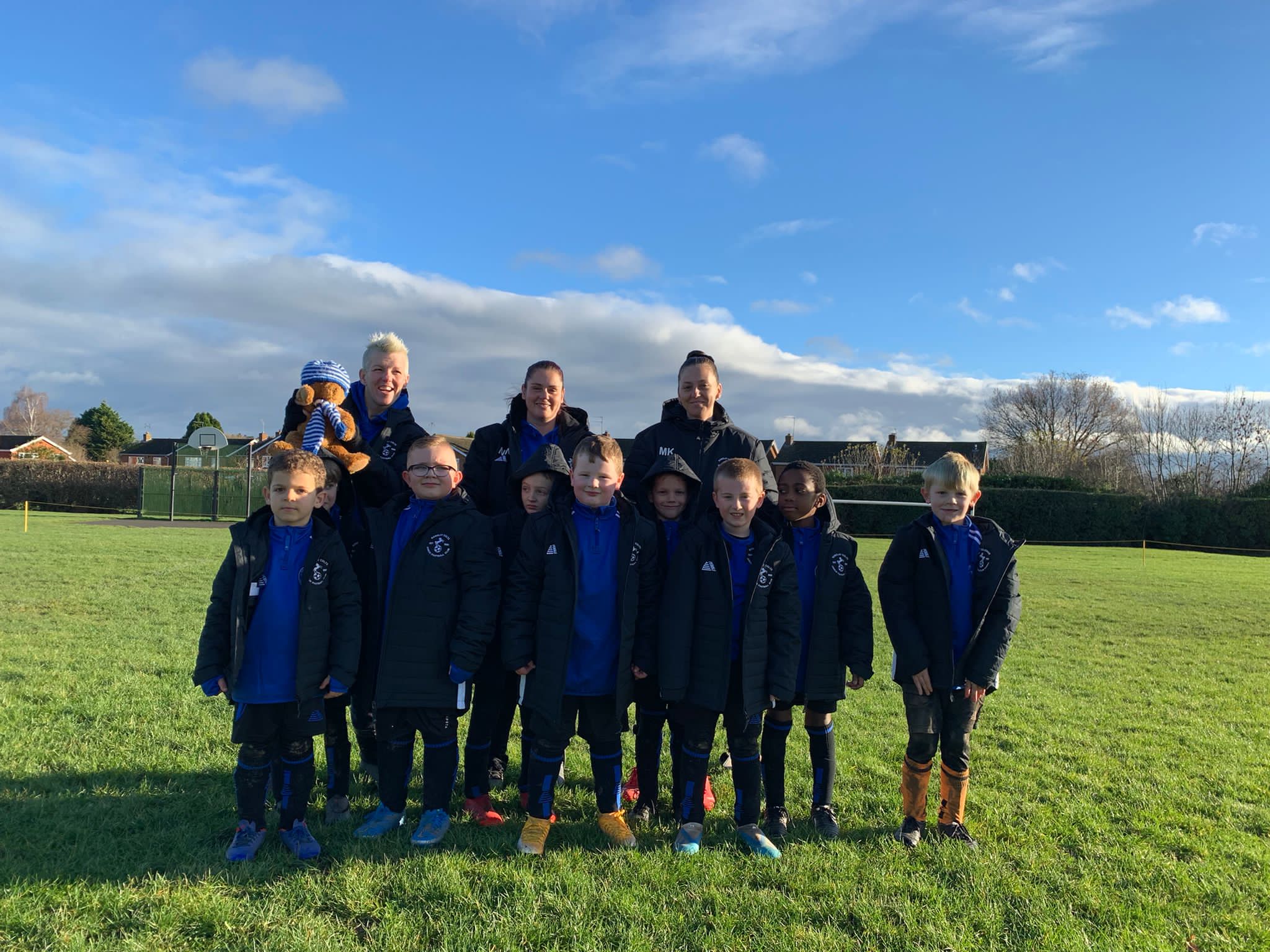 Keeping Randlay Colts Blue football team warm this winter! | Filtermist